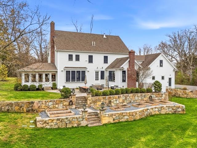 72 Glenview St, Upton, MA 01568 | MLS #73508 | Compass