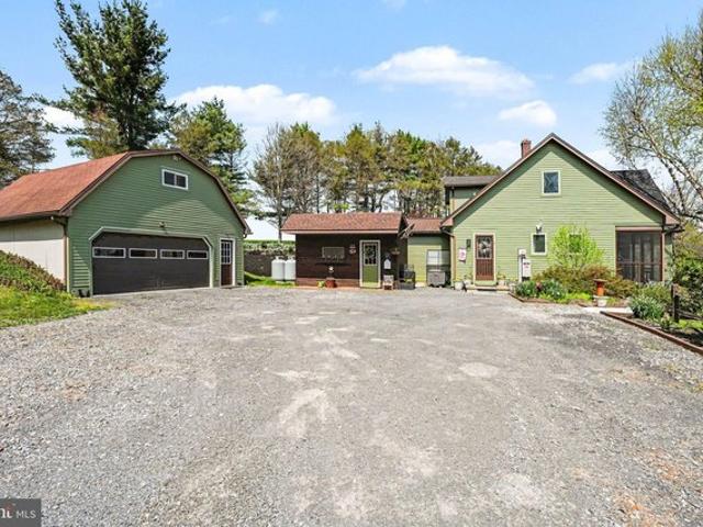 72 Greening Life Ln, Shermans Dale, PA 17090