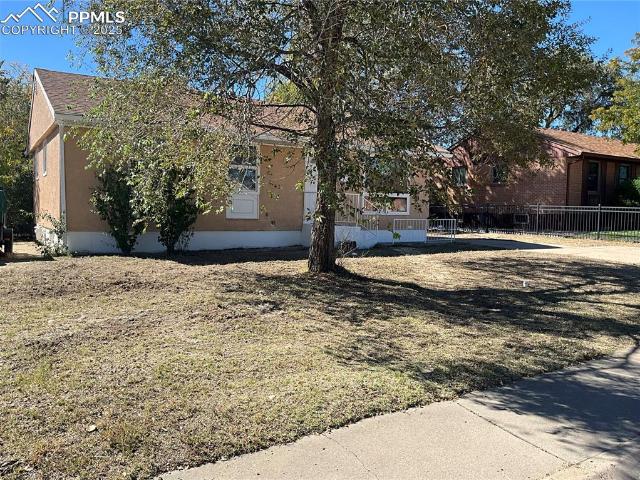 72 Hanson Ln, Pueblo, CO 81001 | MLS #2174 | Compass