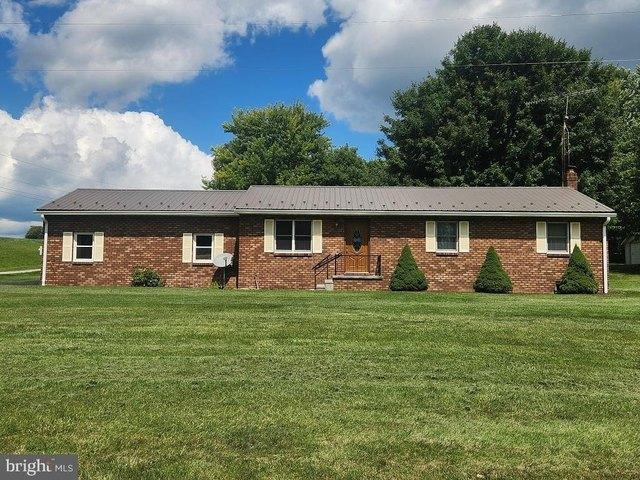 72 High Rock Rd W, Hanover, PA 17331