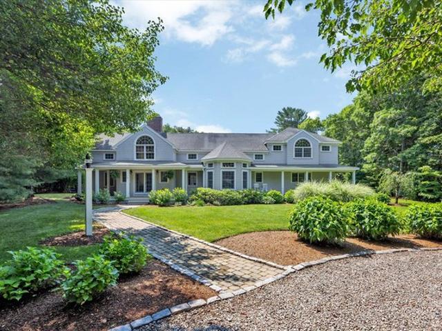 72 Highwood Way, Mashpee, MA 02649