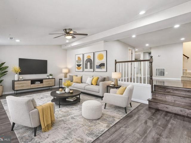 72 Hillcrest Dr, Stafford, VA 22556 | MLS #VAST2046 | Compass