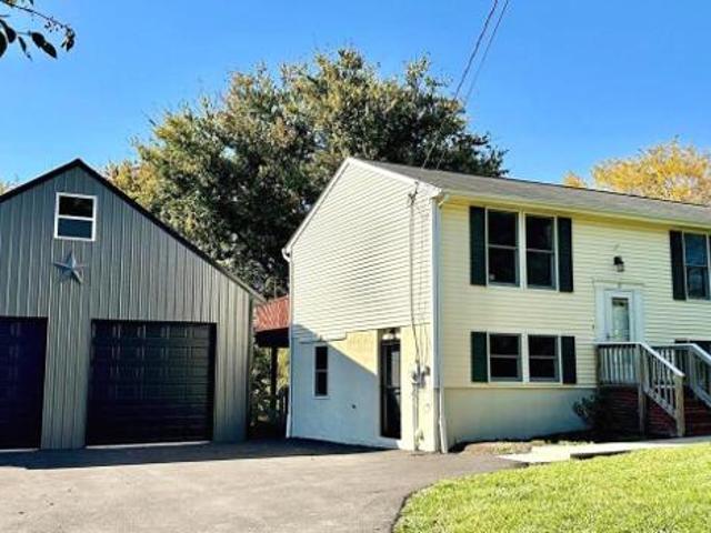 72 Hilltop Rd, Avondale, PA 19311