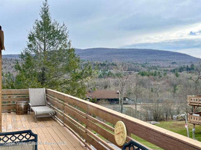 72 Hunter Drive L 7