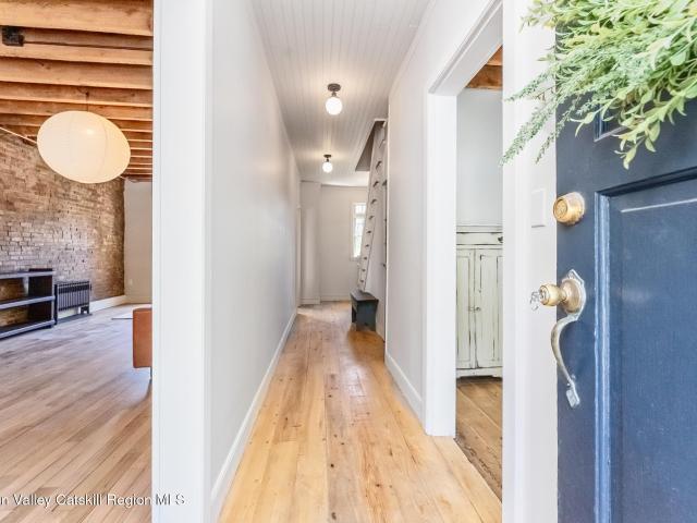 72 Hunter St, Kingston, NY 12401 | MLS #20261 | Compass