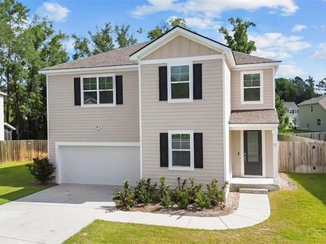 72 Knotty Ct, Richmond Hill, GA 31324