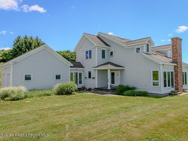 72 Lamoree Rd, East Chatham, NY 12060
