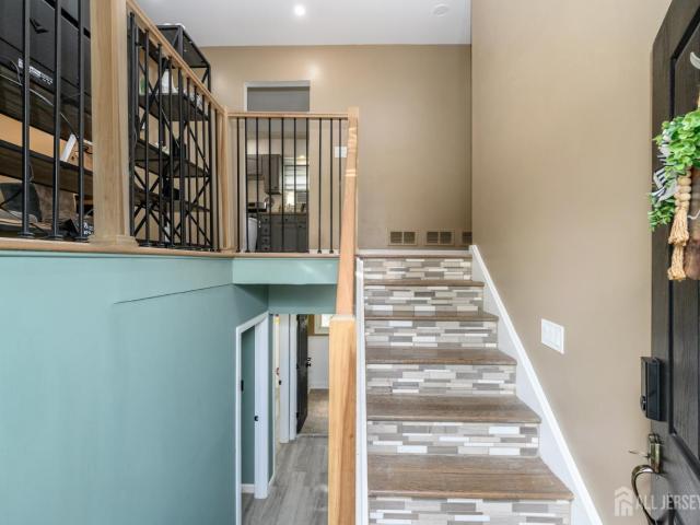 72 Lawrence Drive