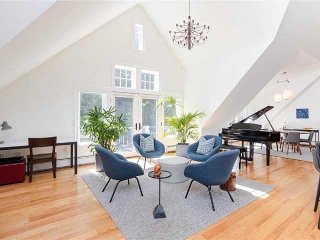 72 Ledge Road