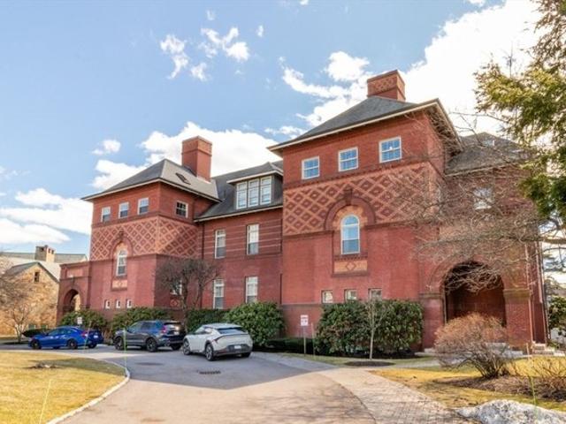 72 Lincoln St Apt 13, Newton, MA 02461