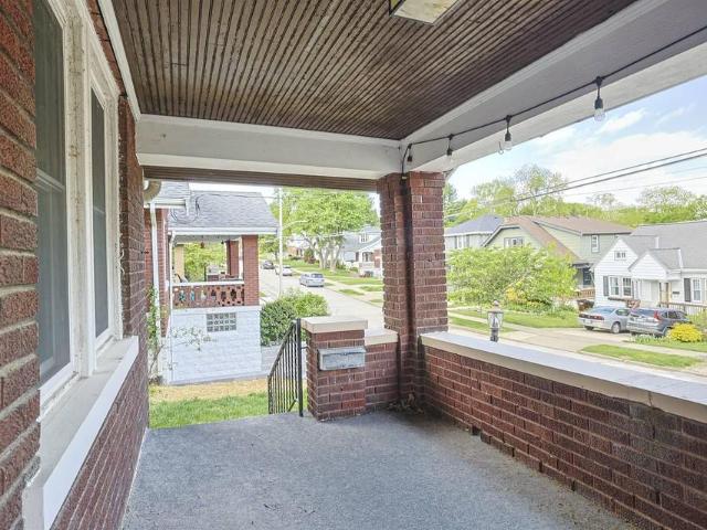 72 Lumley Avenue