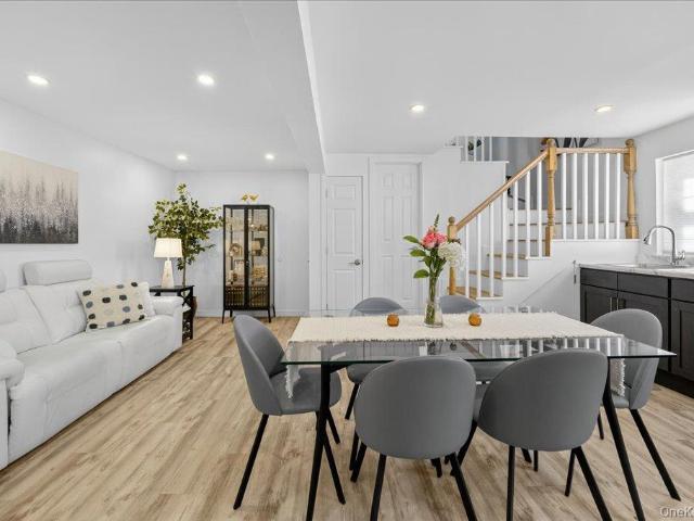 72 Main St, Bloomingburg, NY 12721 | MLS #908666