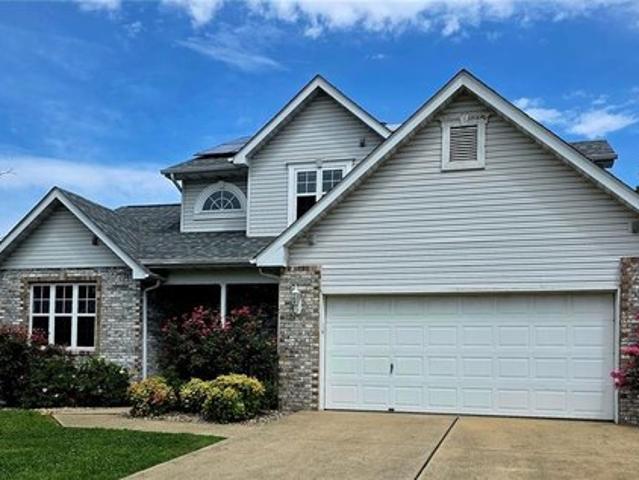 72 Mimosa Dr, Pontoon Beach, IL 62040