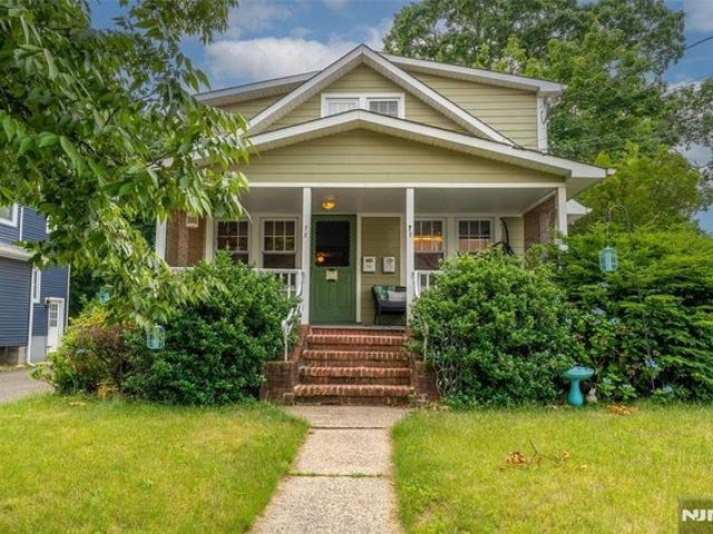 72 Minerva Ave, Hawthorne, NJ 07506