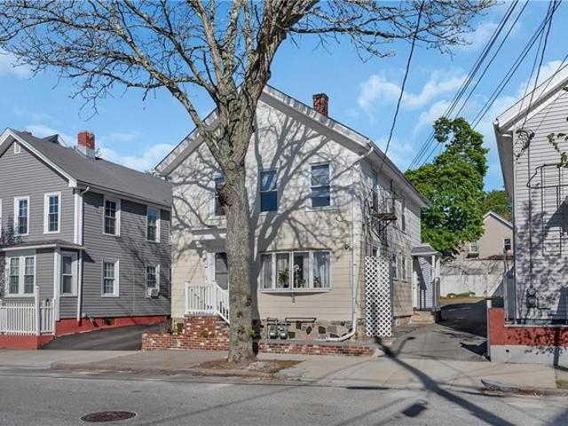 72 Moore St, Central Falls, RI 02863