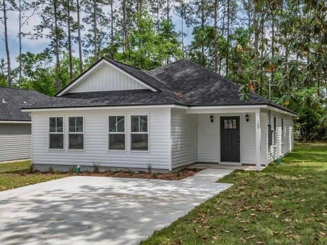 72 Navajo Trl, Crawfordville, FL 32327