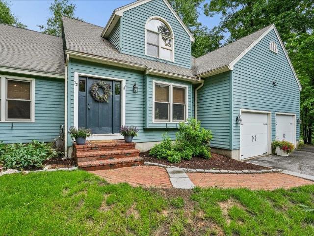 72 Oakmont Drive