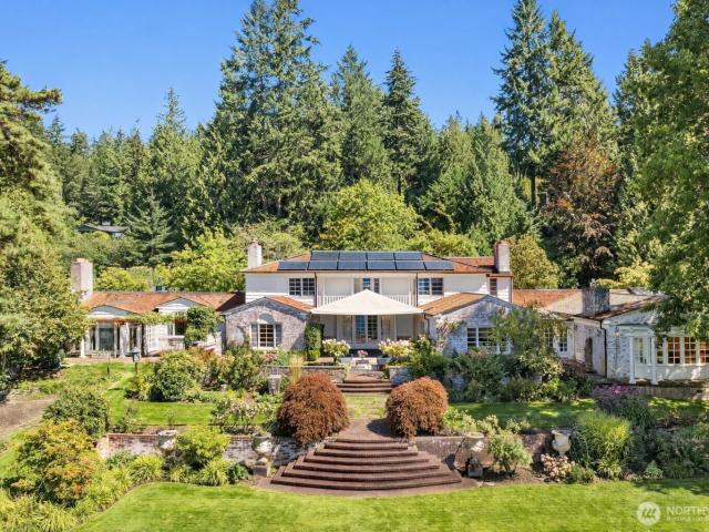72 Olympic Drive NW