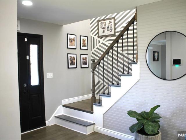 72 Orben Drive