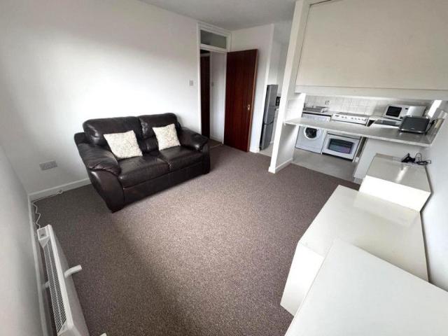 72 Palmers Leaze