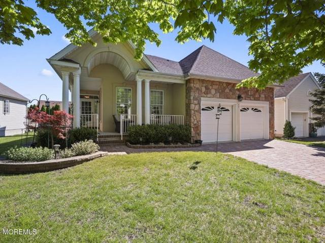 72 Rolling Meadows Blvd S, Ocean Township, NJ 07712