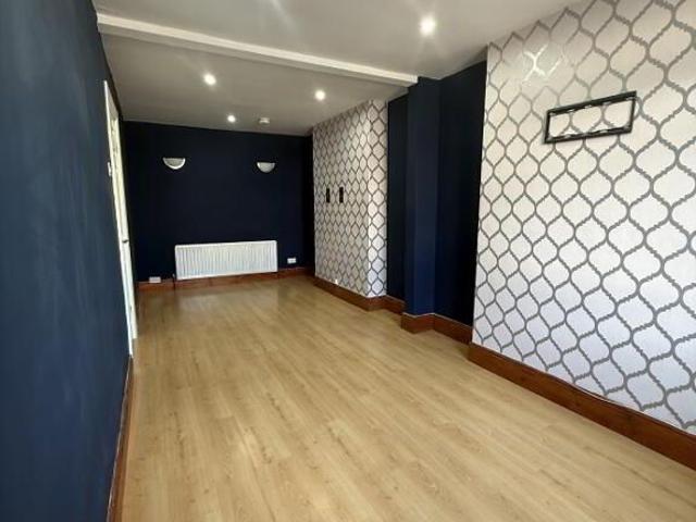 72 Scrabo Road, Newtownards, BT23 4NW