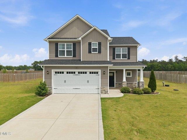 72 Sanford Ln, Dunn, NC 28334