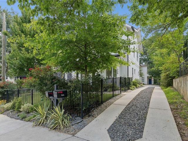 72 SE Walthall Street SE A
