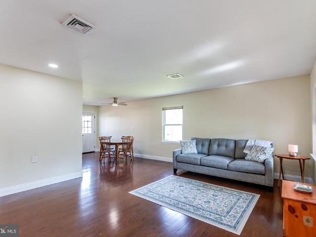72 St Davids Place