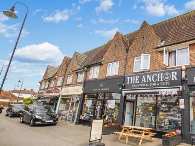 72 Steynton Avenue, Hurst, London, DA5 3HG, United Kingdom | 2 bed apartment for rent #140400171 | Rentberry