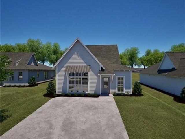 72 Summer St, Opelika, AL 36804