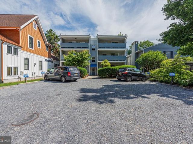 72 Sussex St, Rehoboth Beach, DE 19971