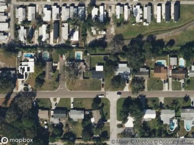 72nd Ave N