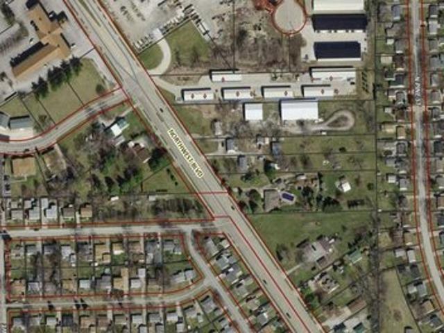 72nd St, Davenport, IA 52806