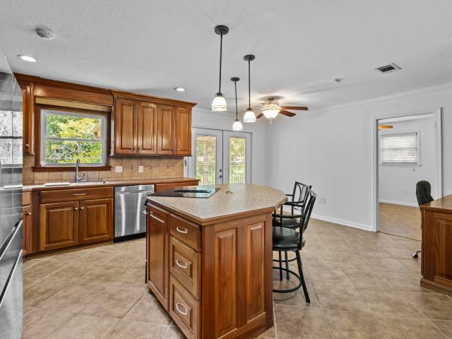 7304 Geronimo Circle