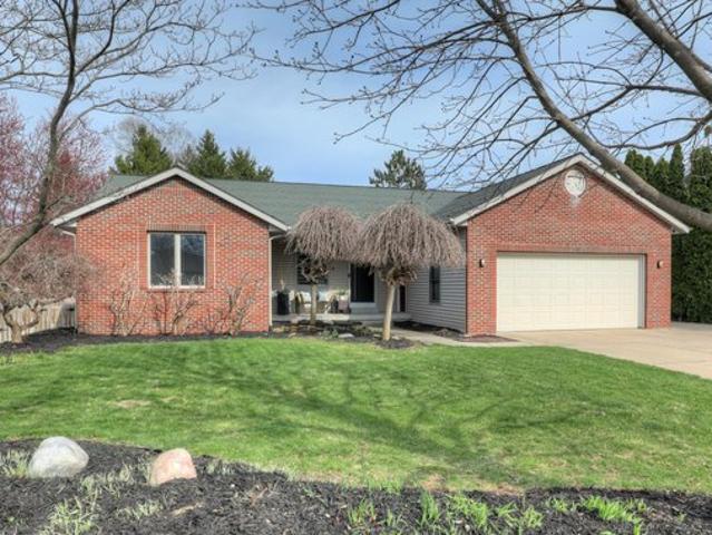 7304 21st Ave, Jenison, MI 49428