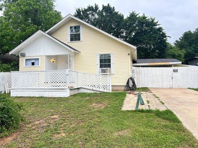 7305 Beaty St, Fort Worth, TX 76112