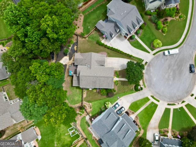 7305 Hedgewood Way