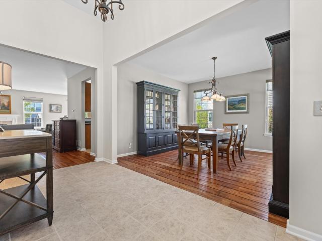 7305 th Ave