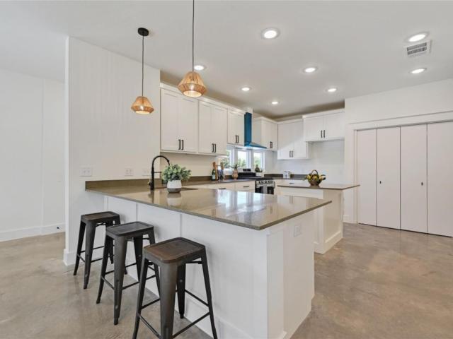 7306 Carver Ave # 1