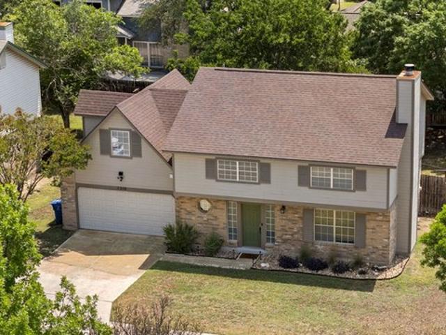 7306 Park West Dr, San Antonio, TX 78250