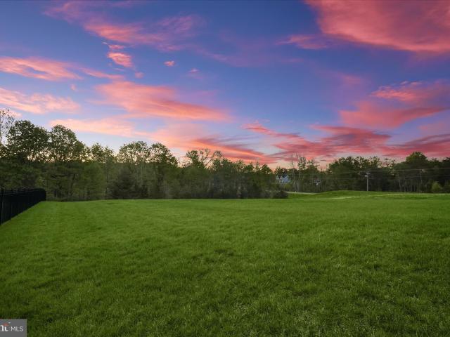 7306 Sugar Magnolia Loop, Gainesville, VA 20155 | MLS #VAPW2116 | Compass