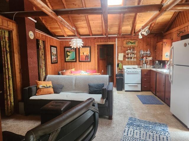 7306 W Erik Lane