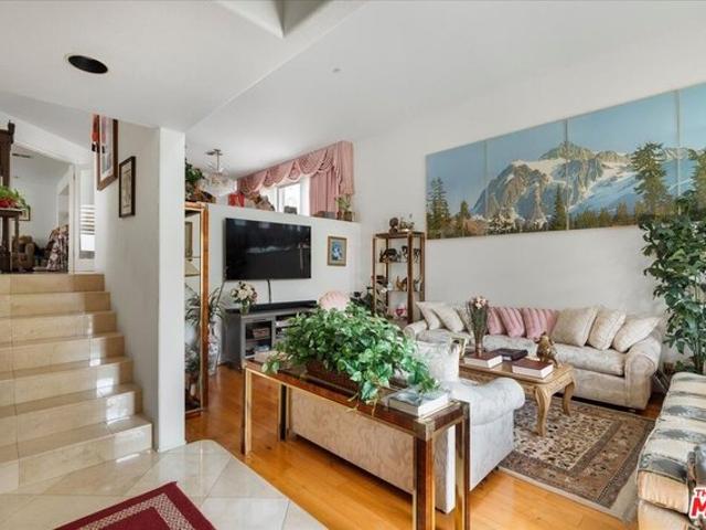 7307 Hannum Ave, Culver City, CA 90230