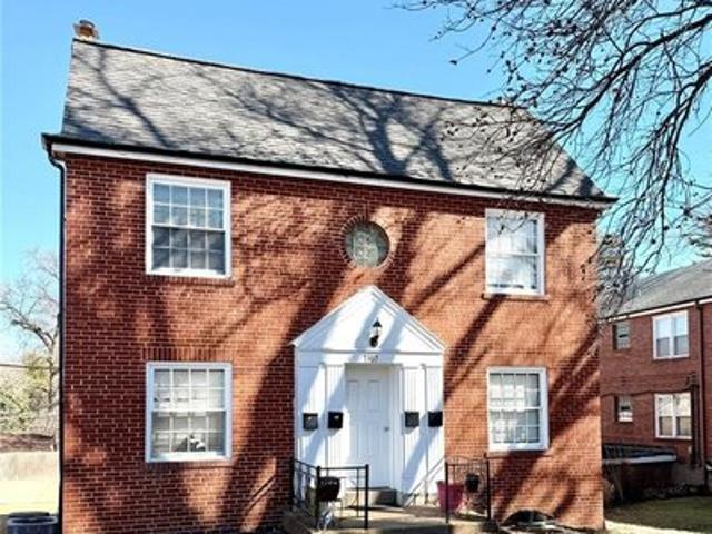 7307 Pasadena Blvd, Pasadena Hills, MO 63121