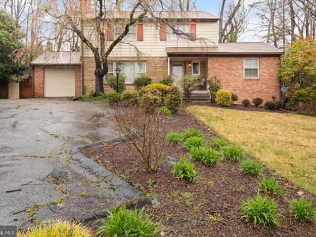 7308 Riverdale Rd, Lanham, MD 20706