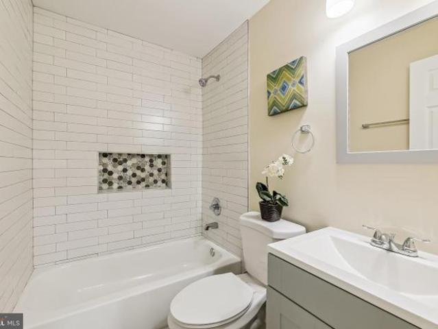 7309 Beverly Park Dr, Springfield, VA 22150