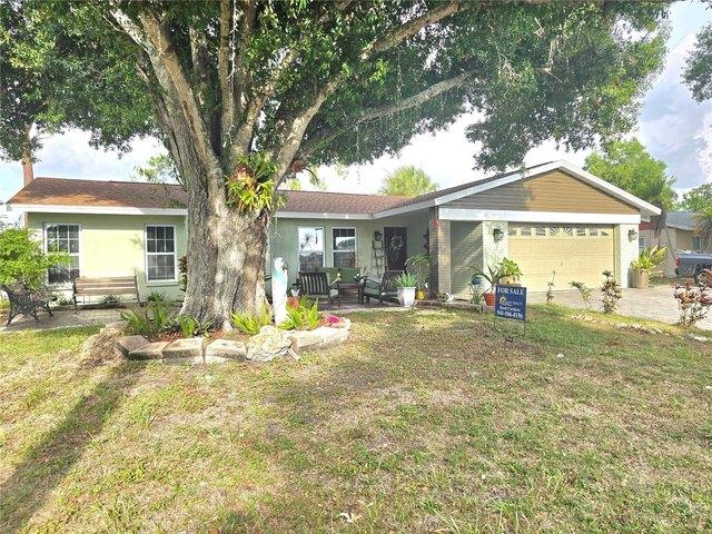 7309 Connecticut Ave, Sarasota, FL 34243