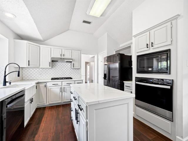 7309 Tremont Avenue