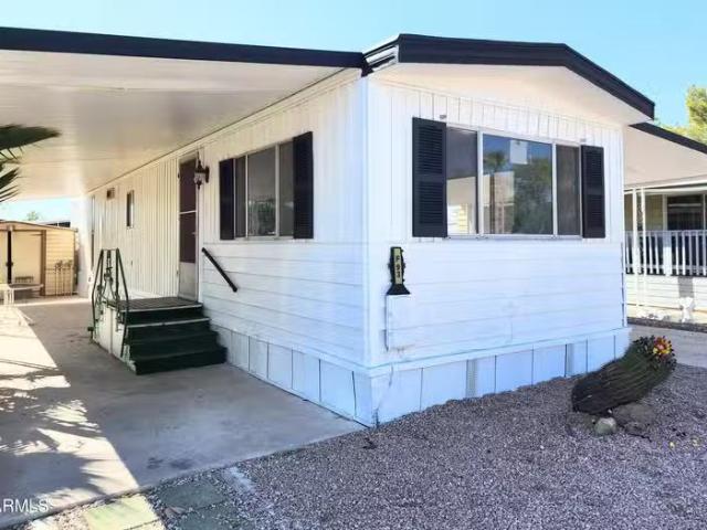 7300 N 51st, Glendale, AZ 85301 MLS 6764254